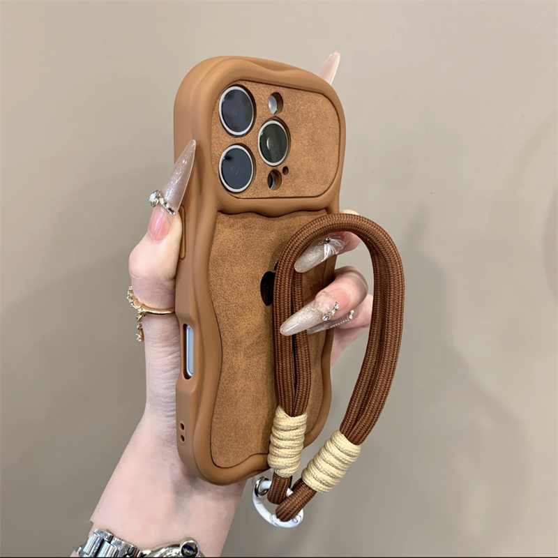 Corrugated leather phone case for iPhone - DefendCase